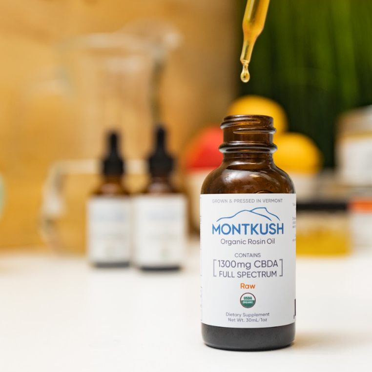 The Right Way to Use CBD Tinctures – A Complete Guide – MONTKUSH